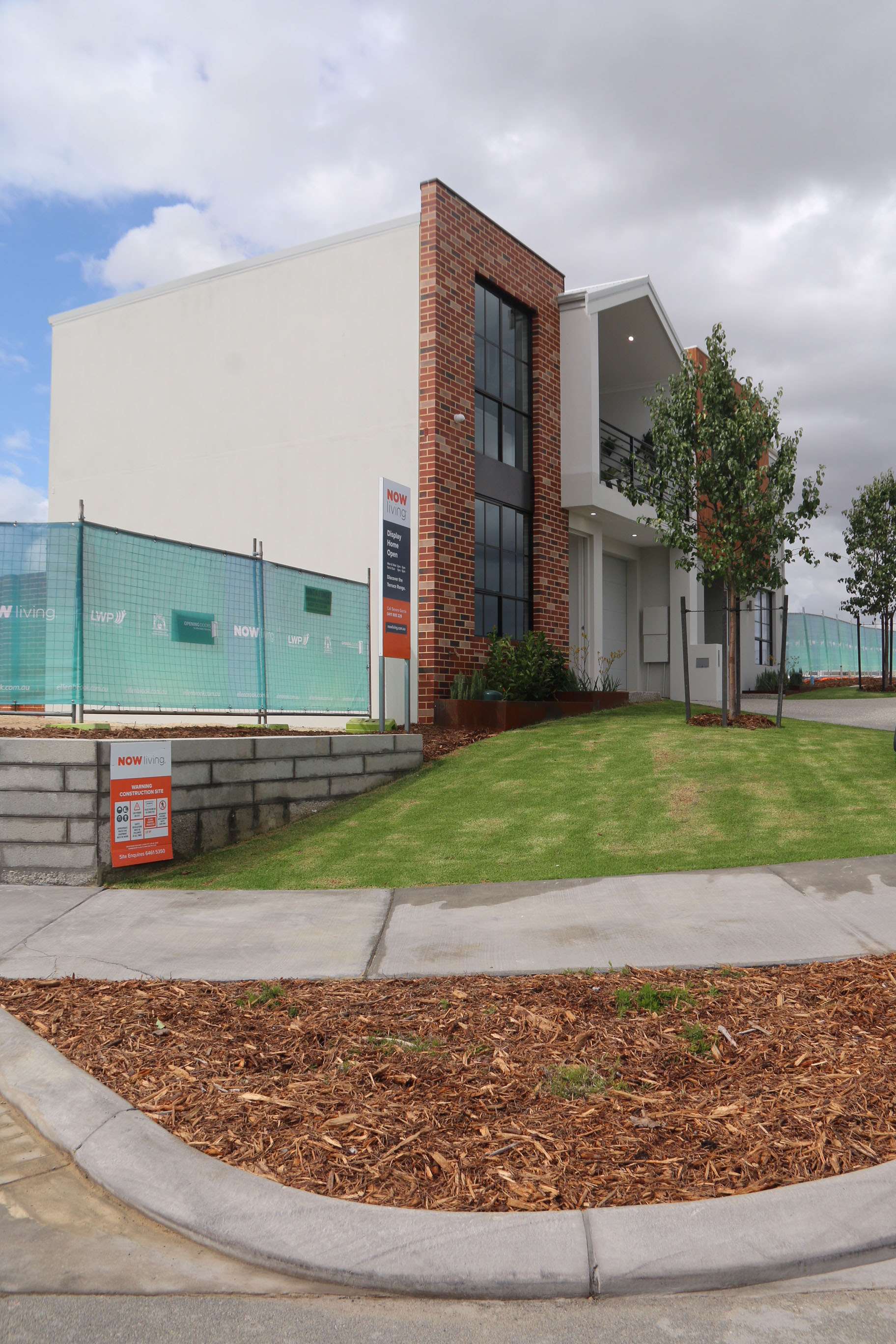 'Micro lot' housing developers entice buyers to tiny house blocks in ...