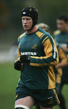 Aspiring doctor Roe happy to double up - ABC News