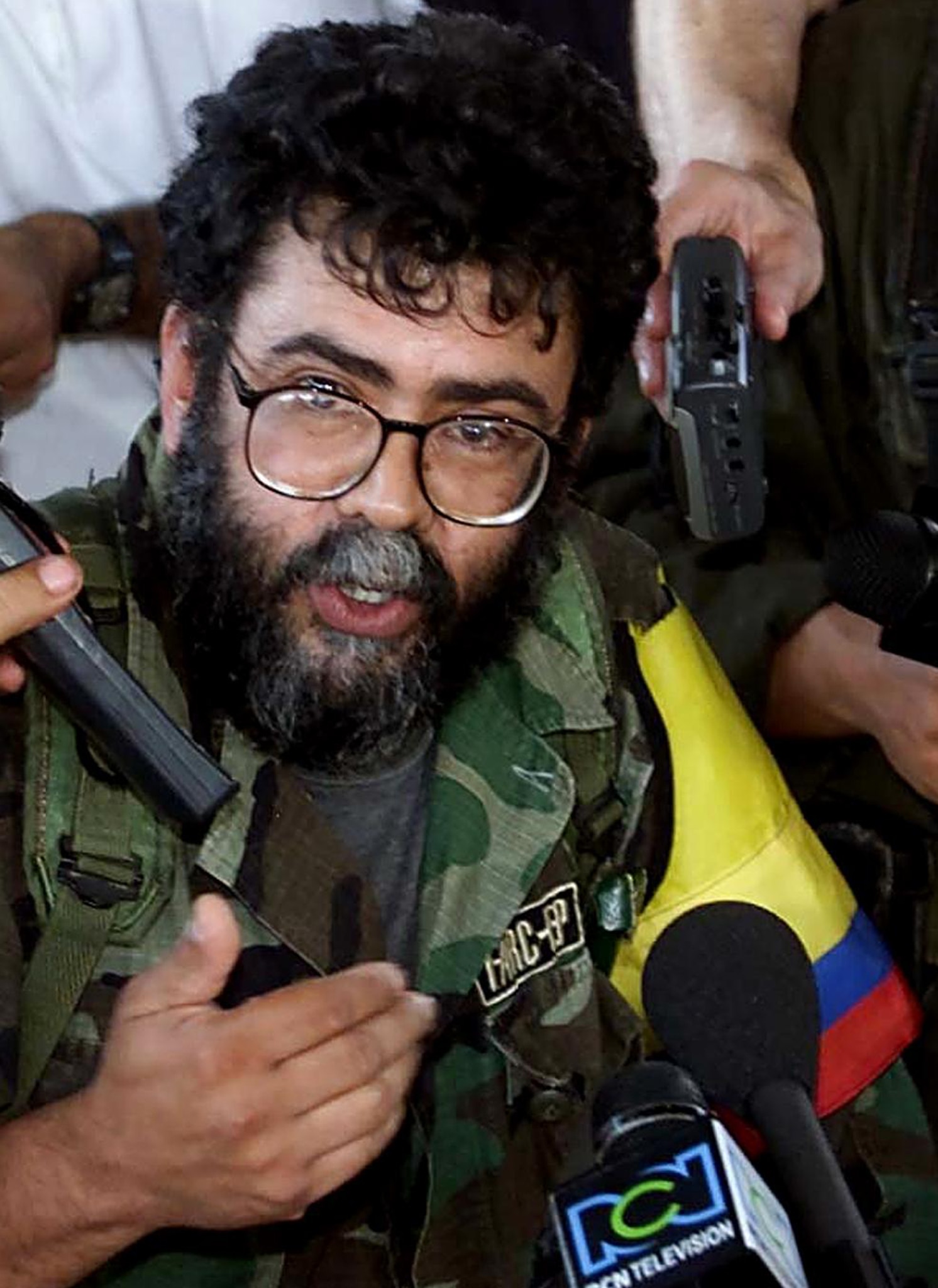 Colombian guerrilla leader killed in gun battle - ABC News