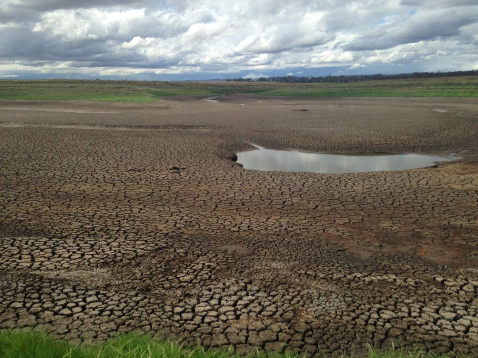 Water in high demand in Tasmania as storage levels near record lows ...