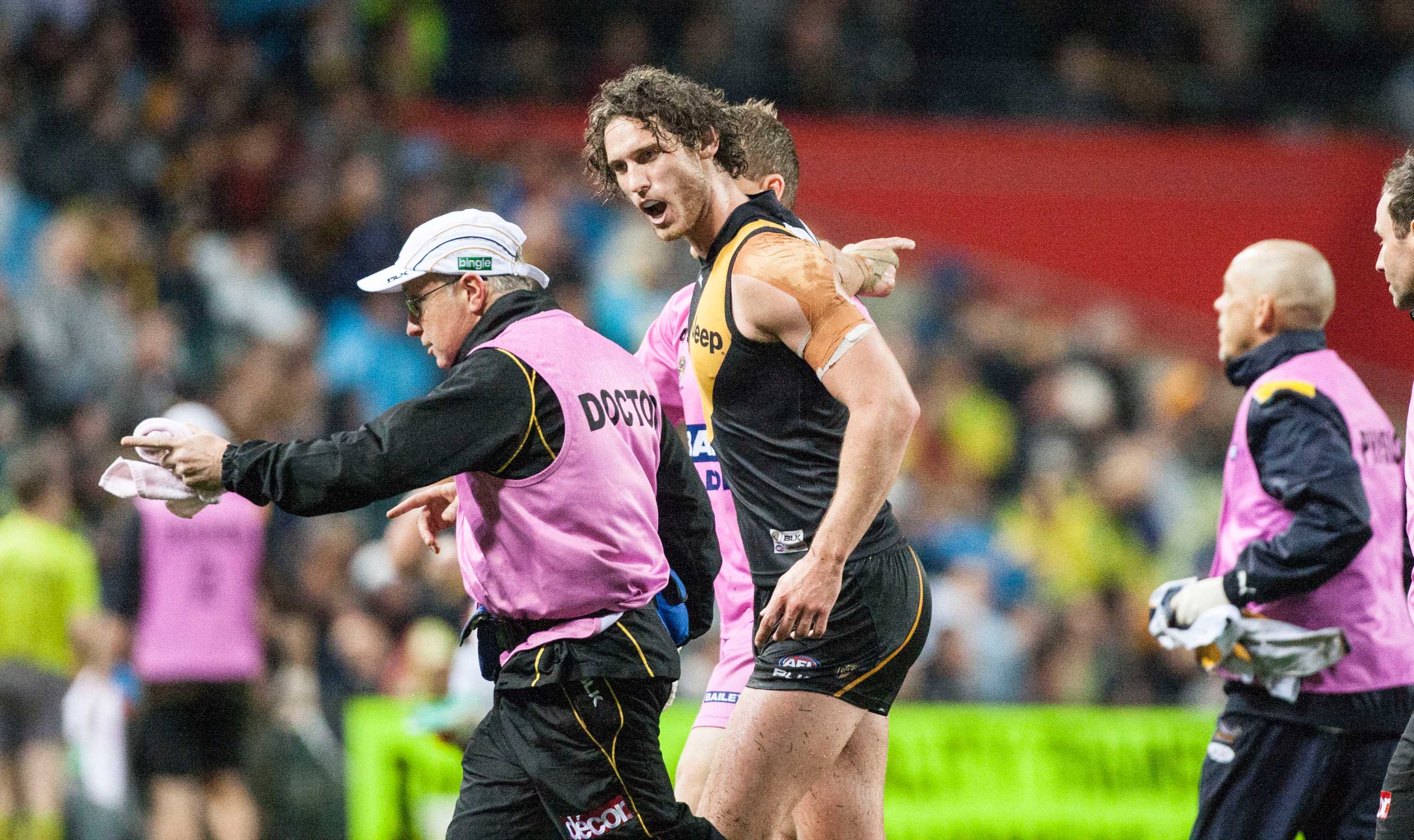 Ty Vickery 'remorseful' after Richmond player's punch on West Coast ...
