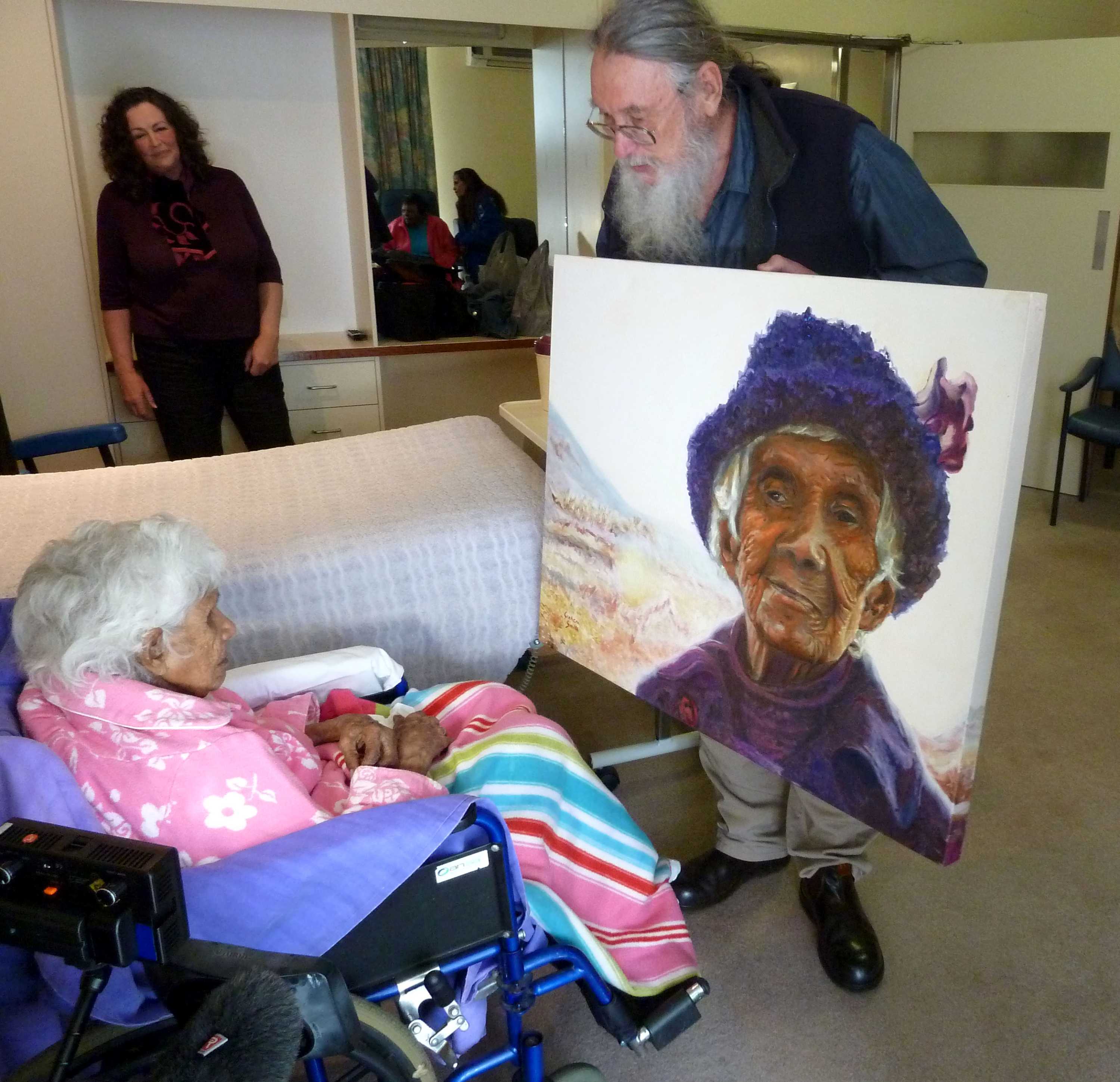 WA project captures 'living treasures' on canvas - ABC News