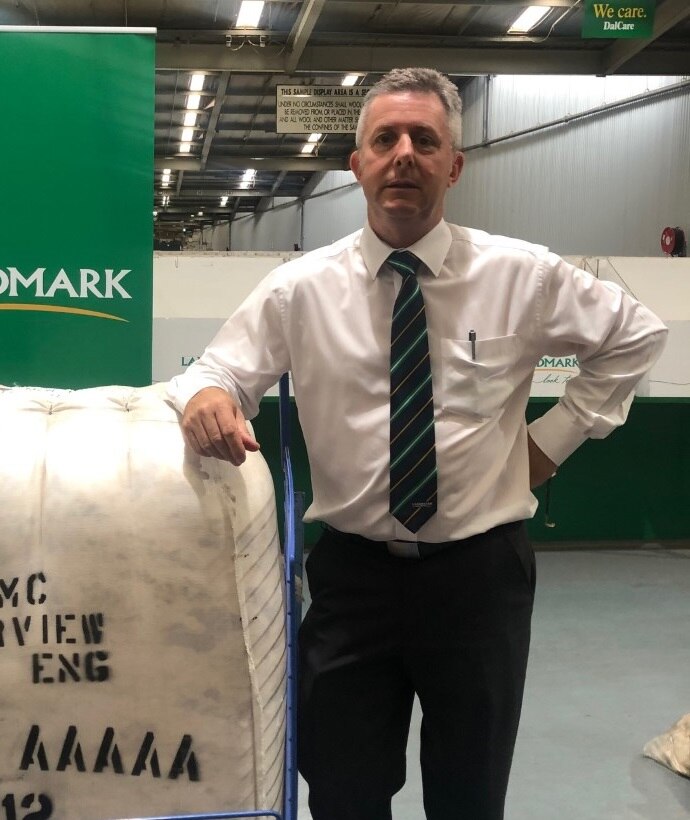 Quick go the shears as woolgrowers cash in on high prices in wool ...