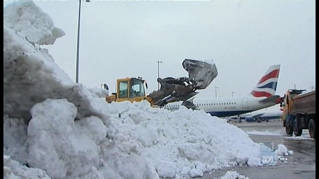 Britain mulls law change after Heathrow chaos - ABC News