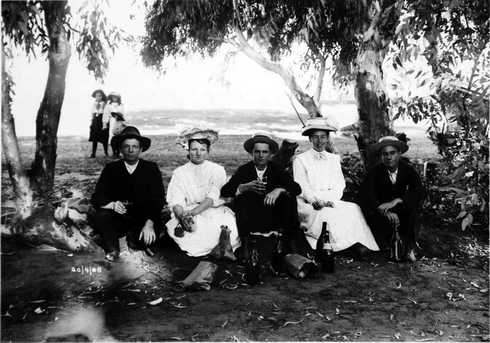 Lost and found photographs give rare glimpse into working class pre-war ...