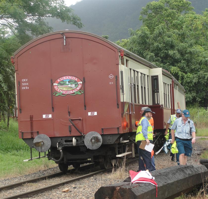 'Heavy rain caused mudslide' that derailed Kuranda train - ABC News