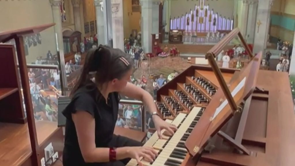 Jacinta Jakovcevic receives a standing ovation after performing her ...