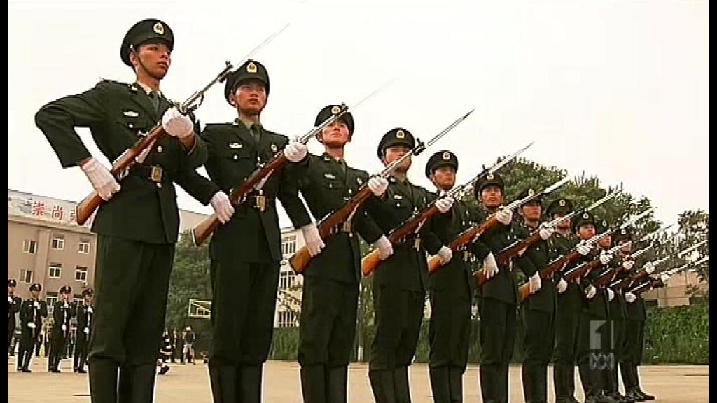 China offers glimpse into marching practice - ABC News