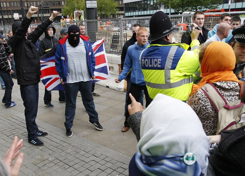 48 arrested in UK anti-Islam protests - ABC News