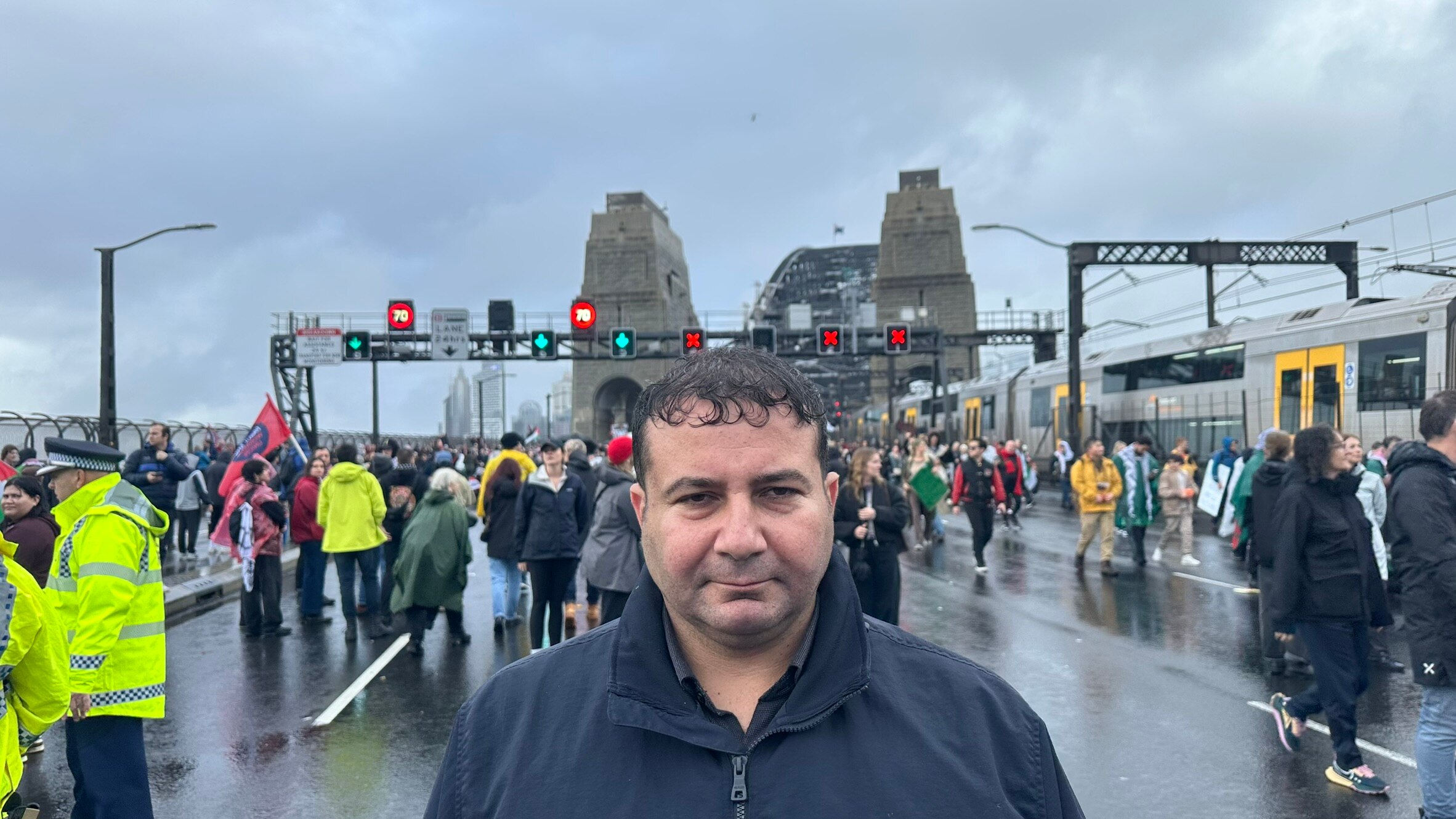 Australian, Israeli politicians react to Sydney Harbour Bridge pro ...