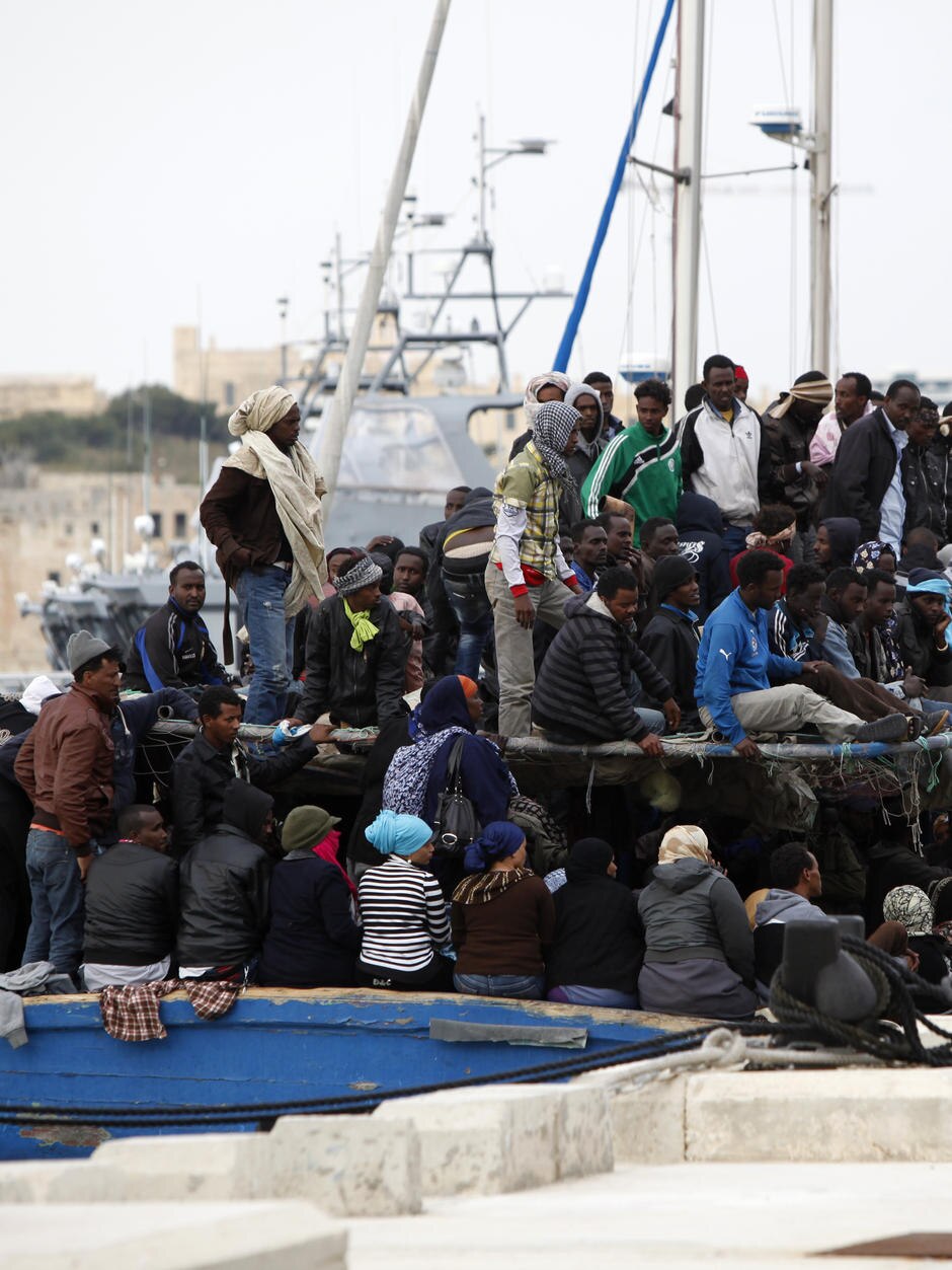 Hundreds of refugees feared drowned off Libya - ABC News
