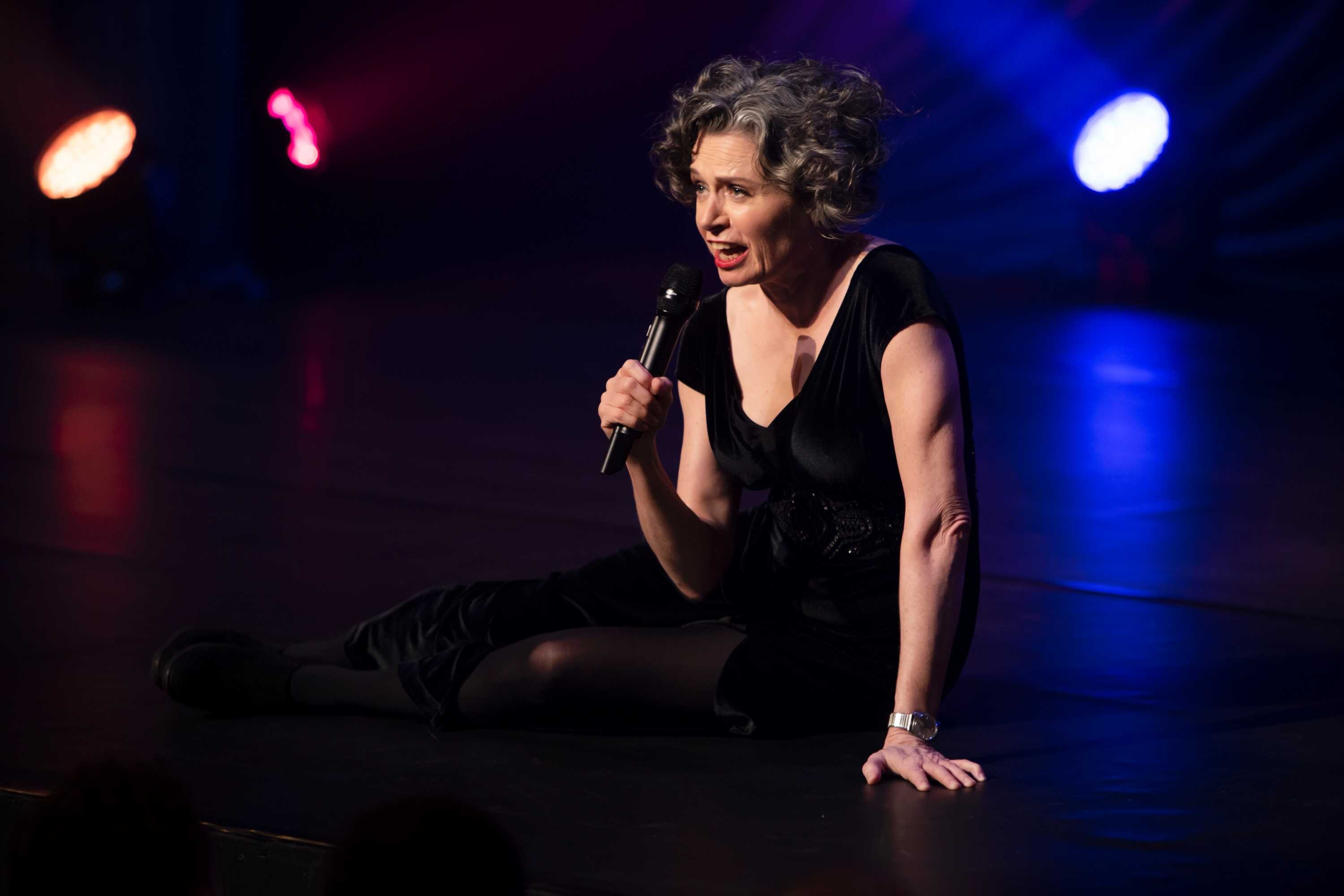 Judith Lucy draws upon parents' dysfunctional relationship to bring to ...