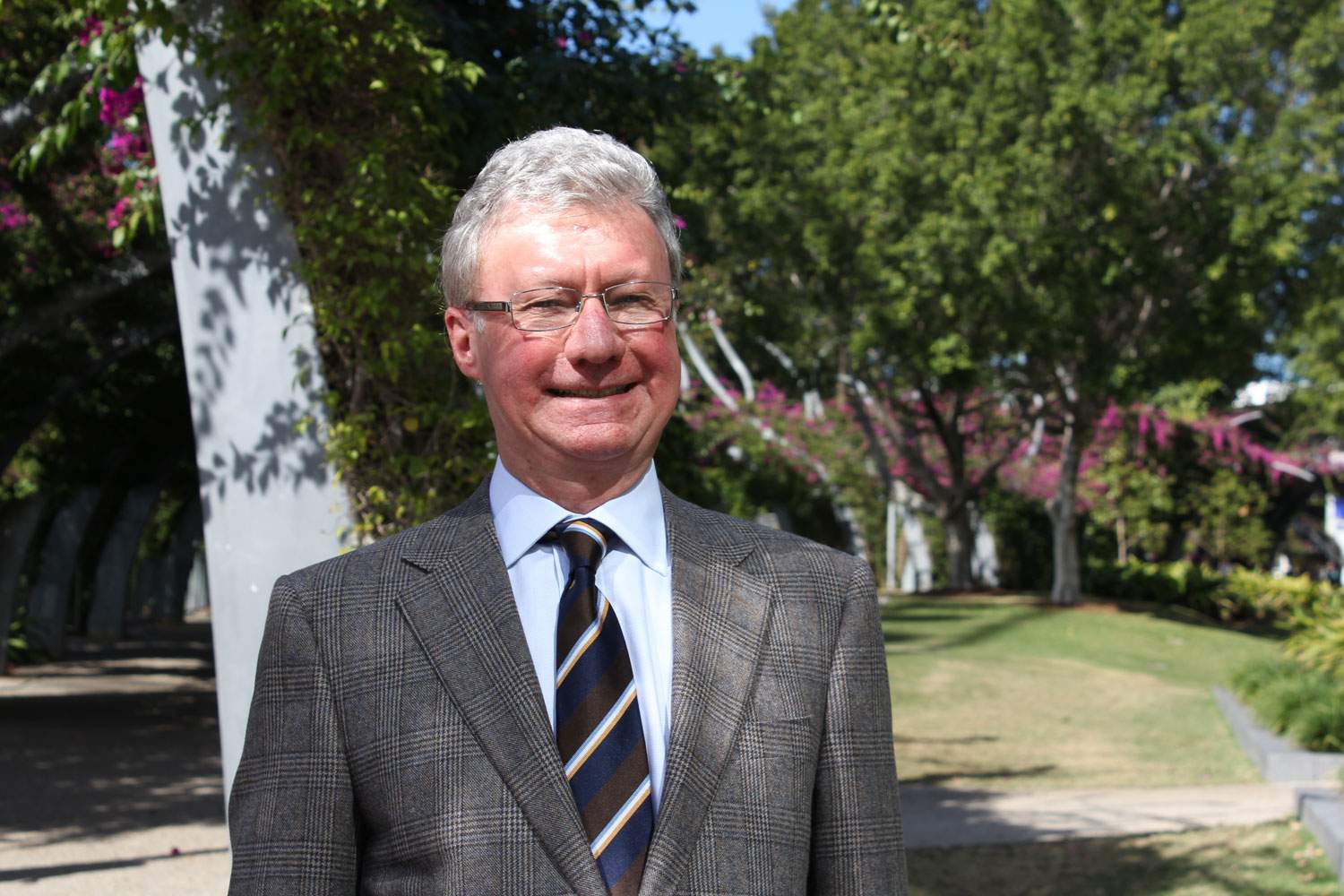 Queensland Governor Paul de Jersey reveals 'grand vision' to prioritise ...