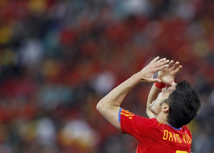 Spain stunned in World Cup opener - ABC News