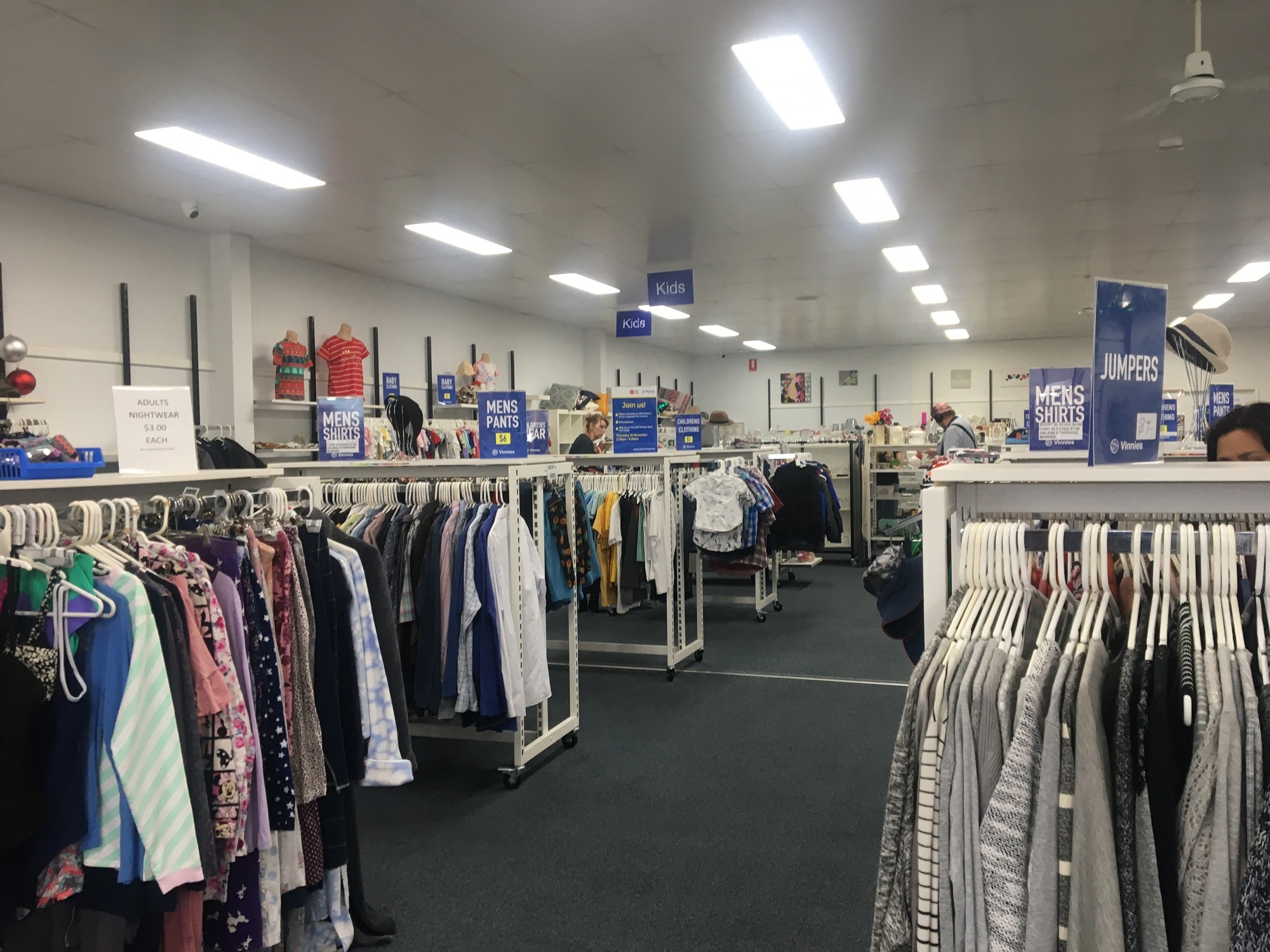 Multicultural communities turn to op-shops in time of need - ABC listen