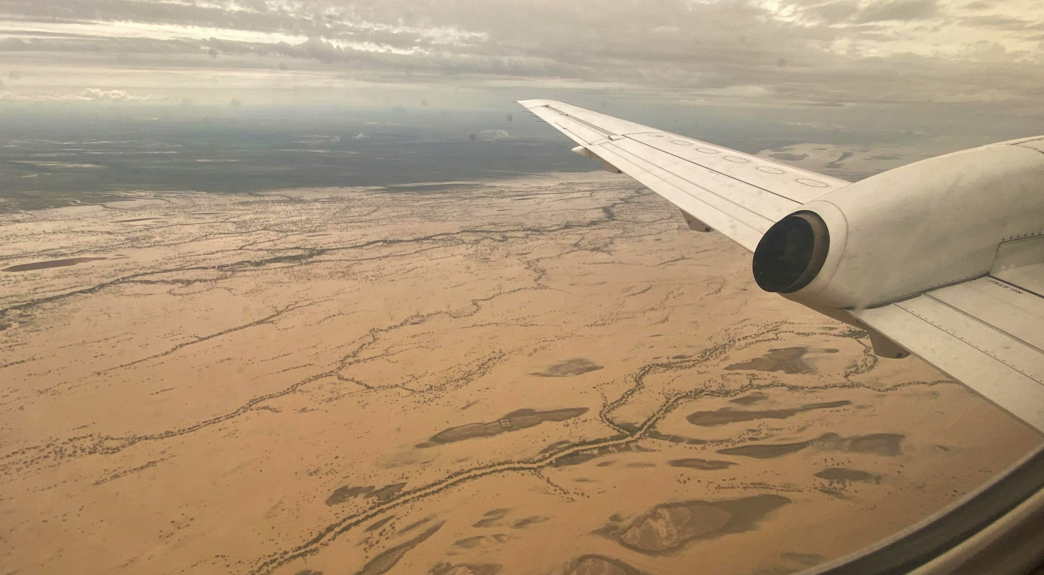 Outback Queensland towns Bedourie, Birdsville cut off by floodwater ...