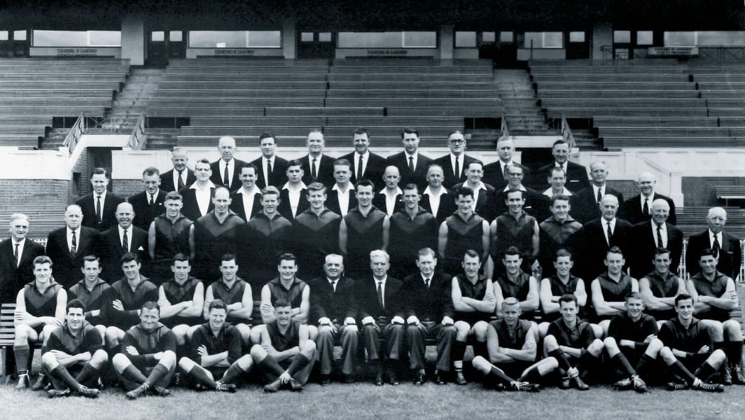 'Extraordinary' Ron Barassi remembered by his Melbourne teammate - ABC ...