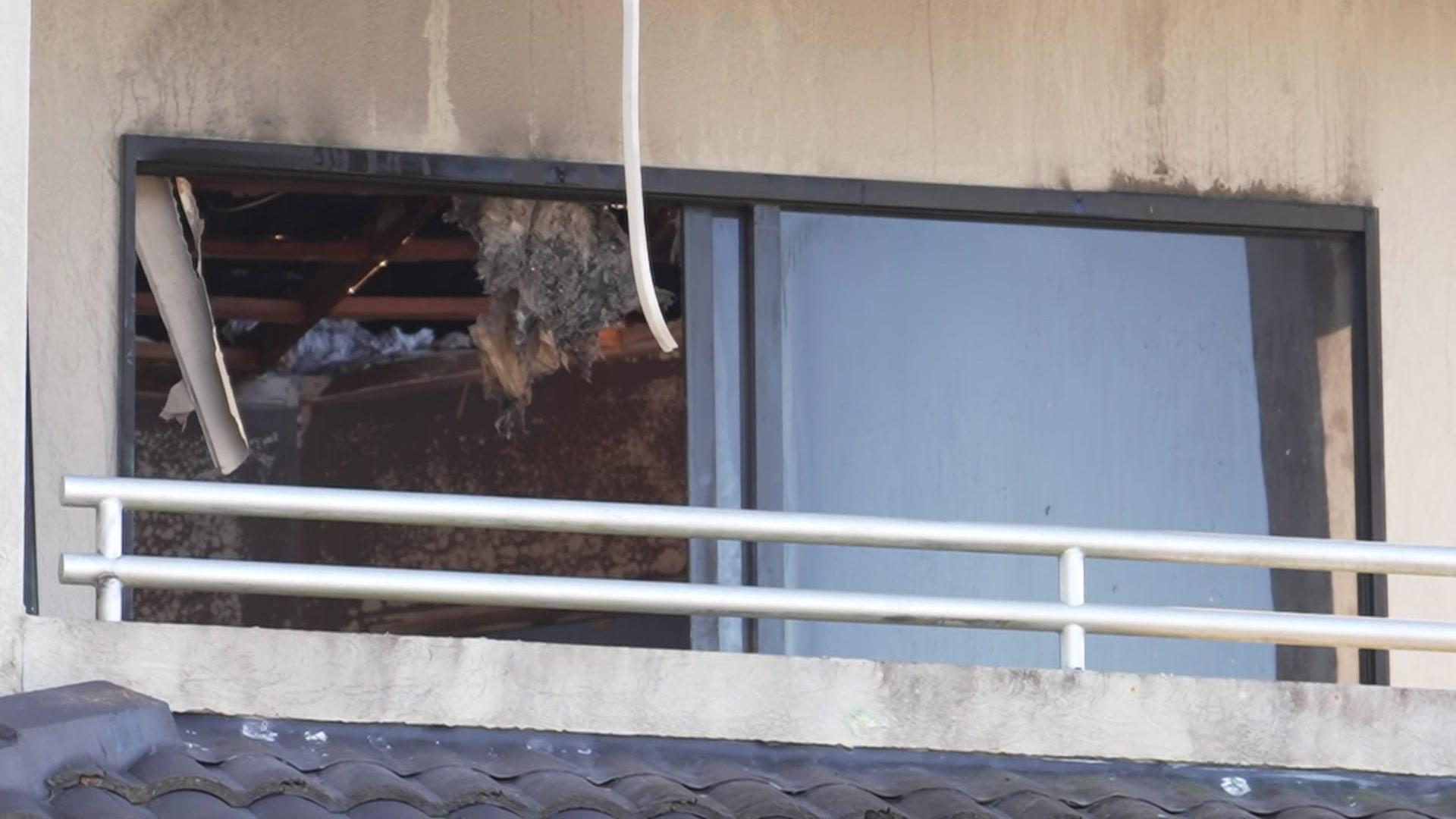 Man dead and two people fighting for life after suspicious Gold Coast ...