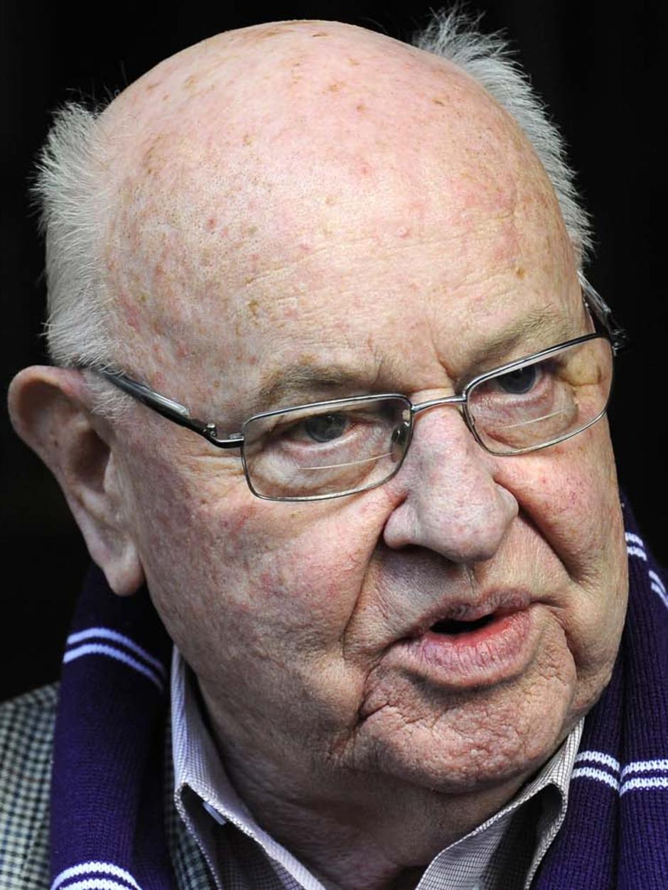 Father Bob named Victorian of the Year - ABC News