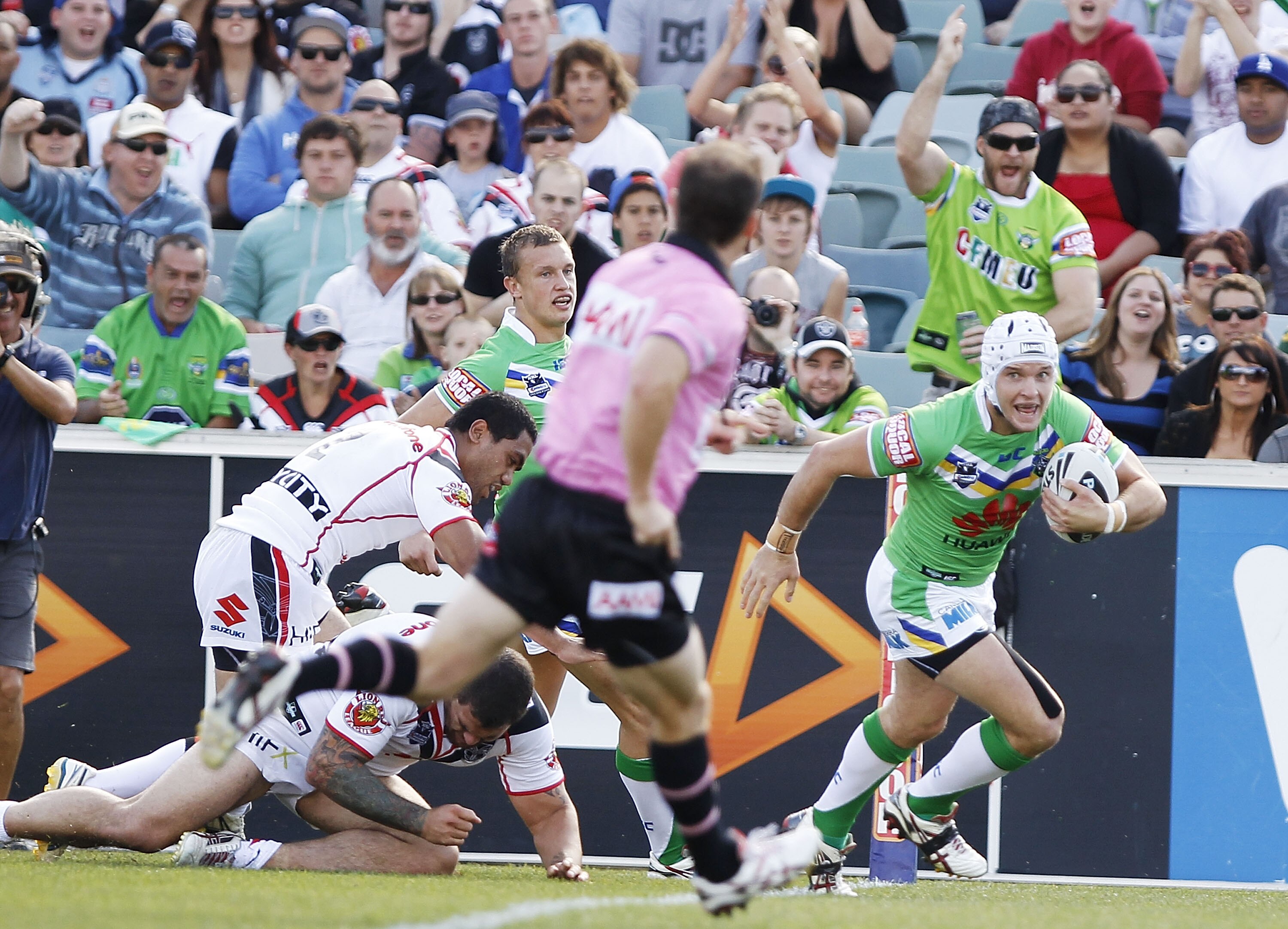 Green Machine rolls over Warriors - ABC News