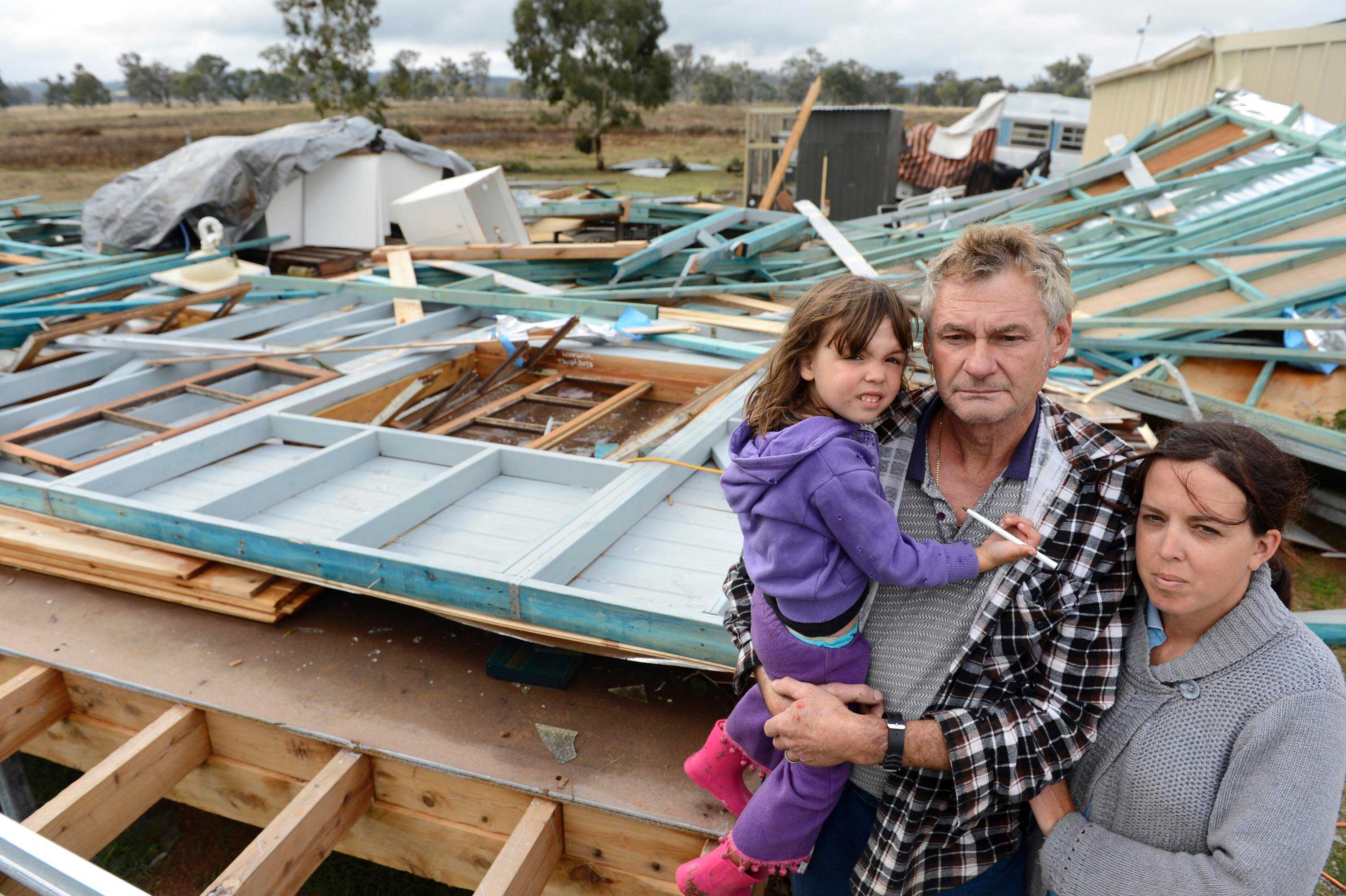 Volunteers help storm-ravaged Pratten clean up on Qld's Southern Downs ...