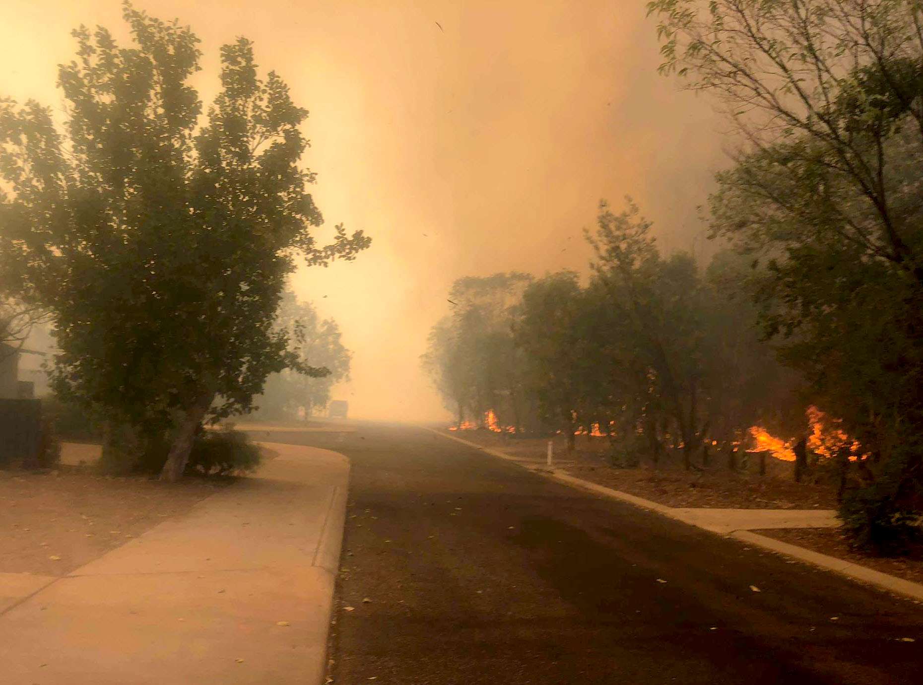 Kununurra bushfire warning downgraded to watch and act after three ...