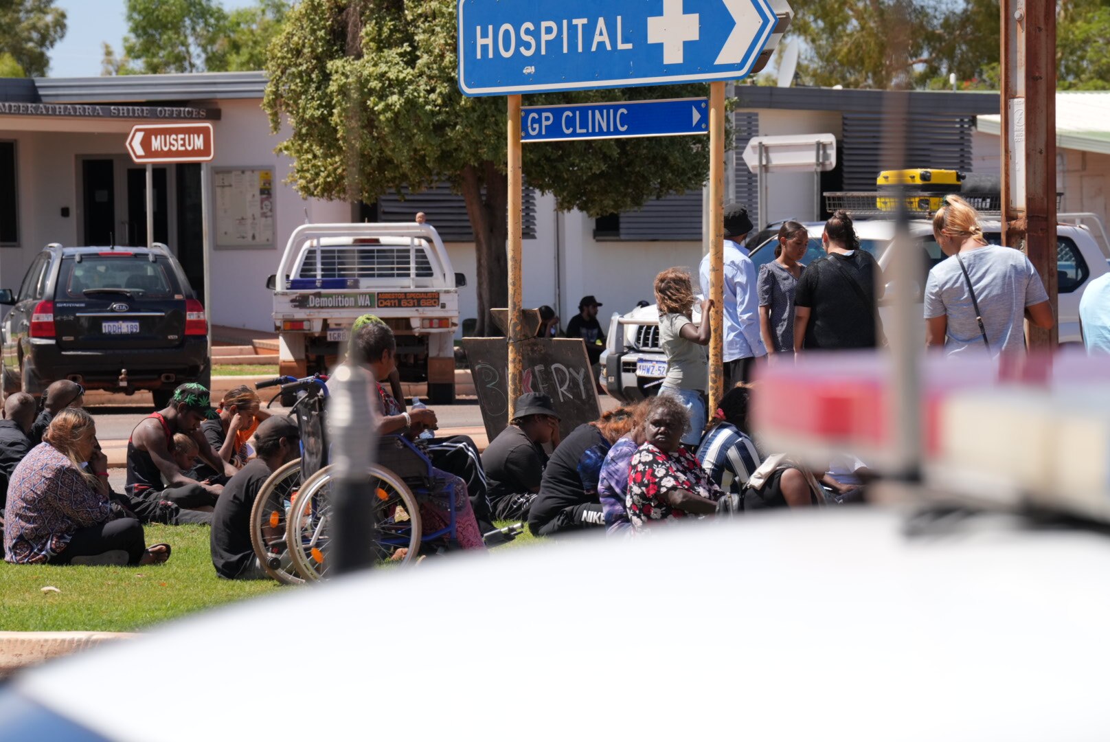 Cleveland Dodd's funeral in Meekatharra goes ahead after move to block ...