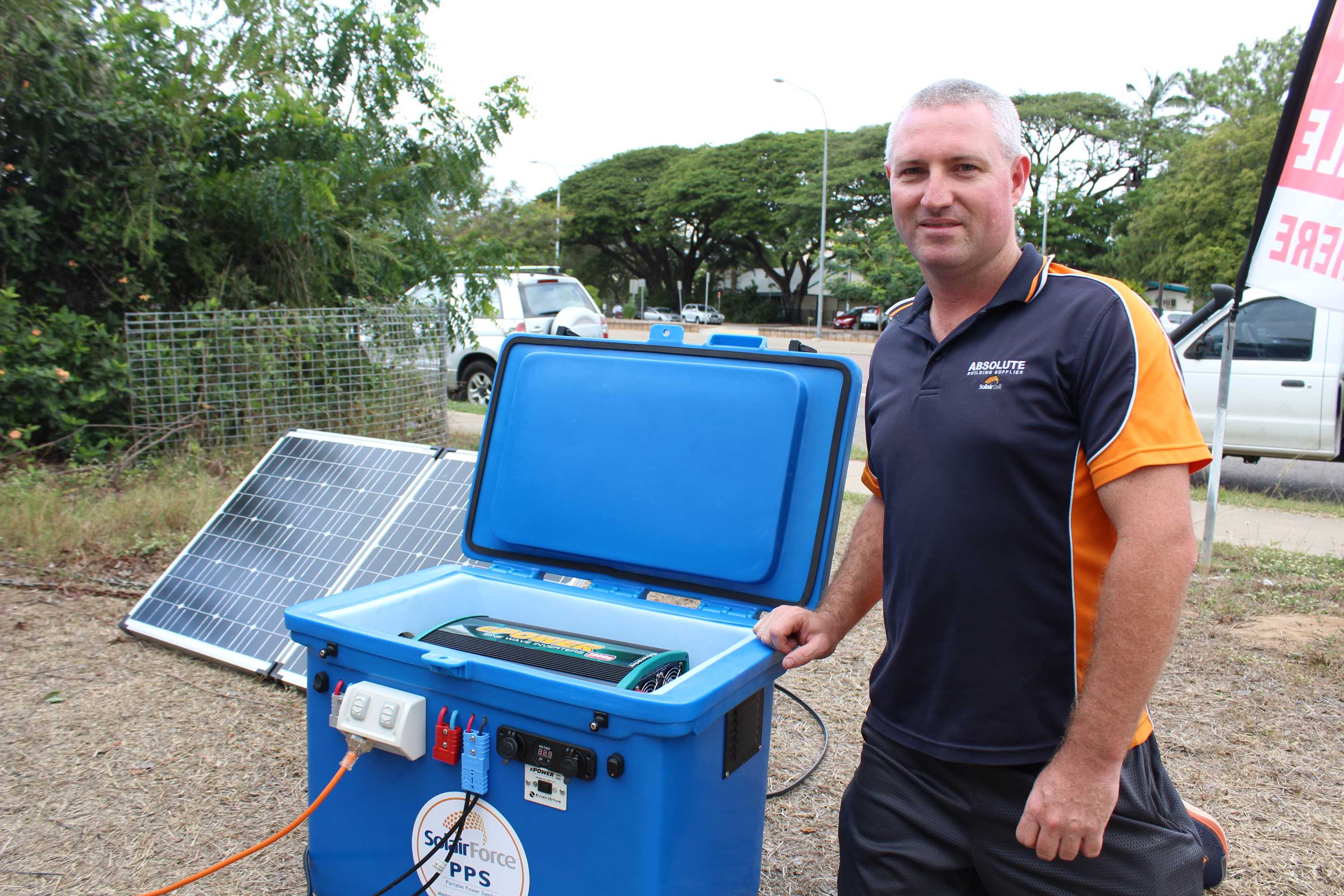 Cyclone prompts Queensland inventor to turn esky into sustainable power ...