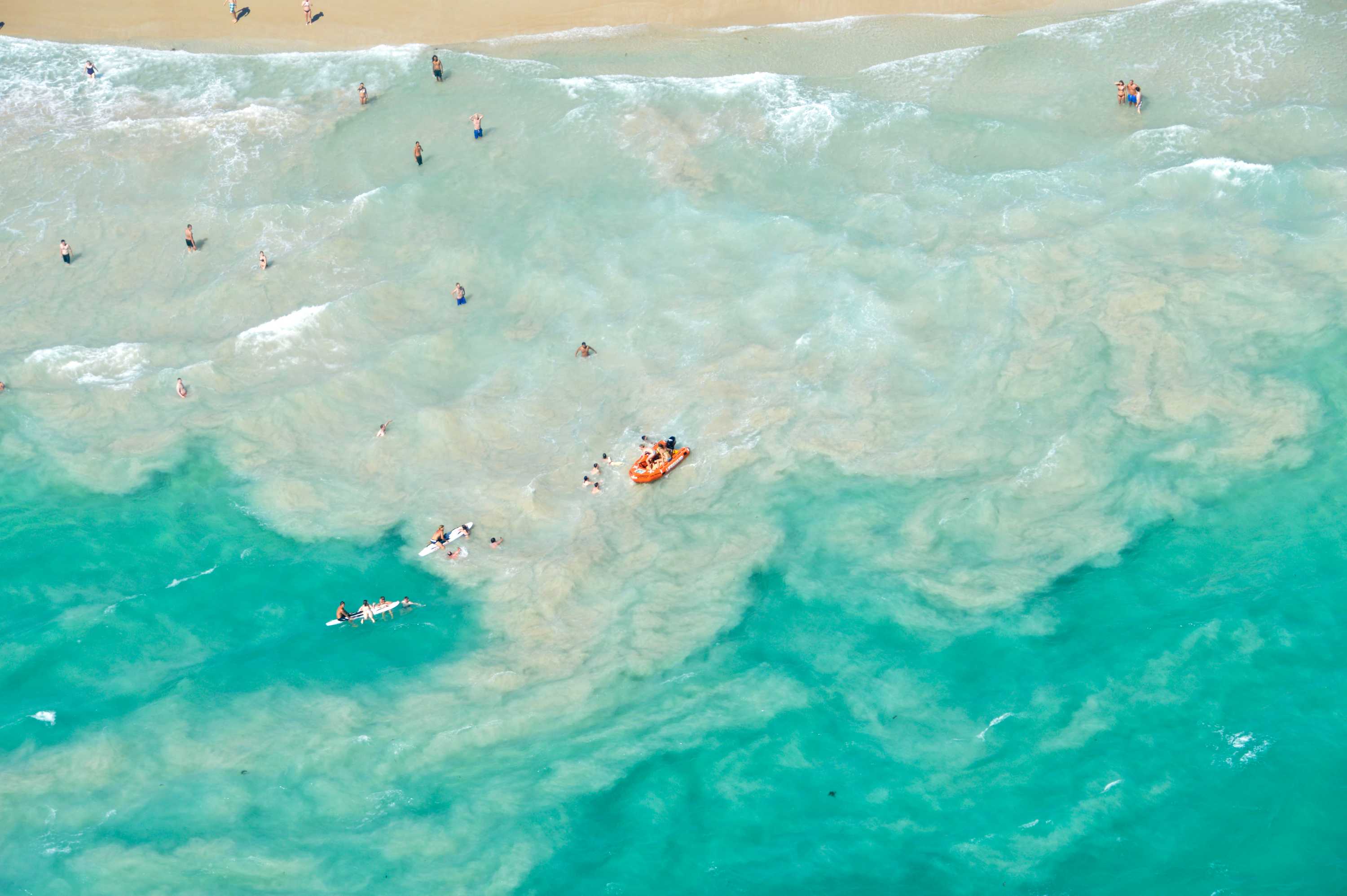 'Flash rip' at Scarborough Beach drags 20 out to sea; all safely ...