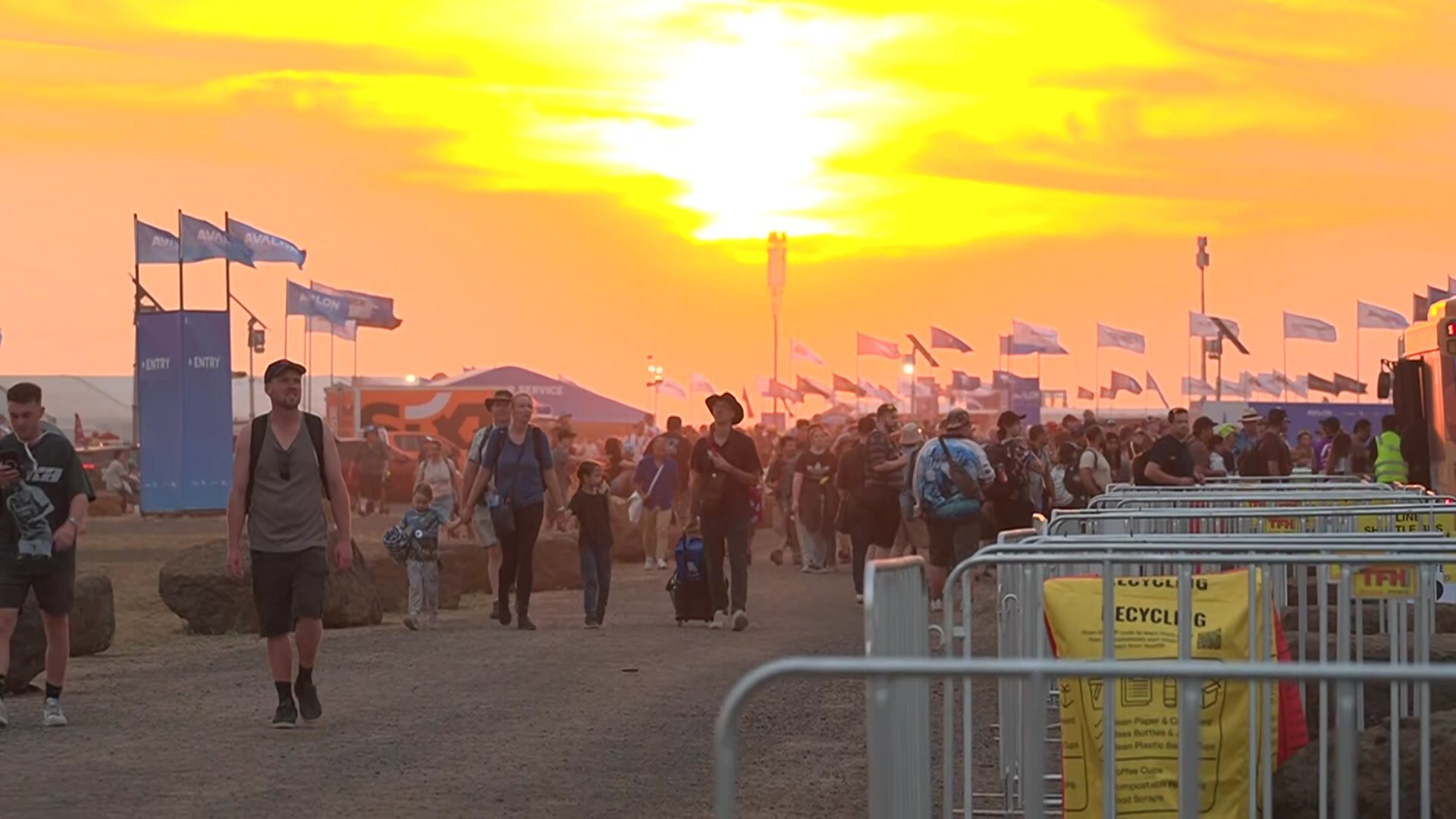 Crash at Avalon Australian International Airshow leaves pilot ...