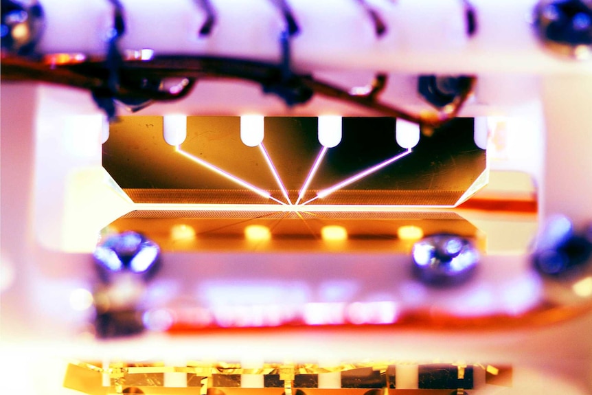 Scientists develop small, reprogrammable quantum computer - ABC News Scientists develop small, reprogrammable quantum computer - ABC News