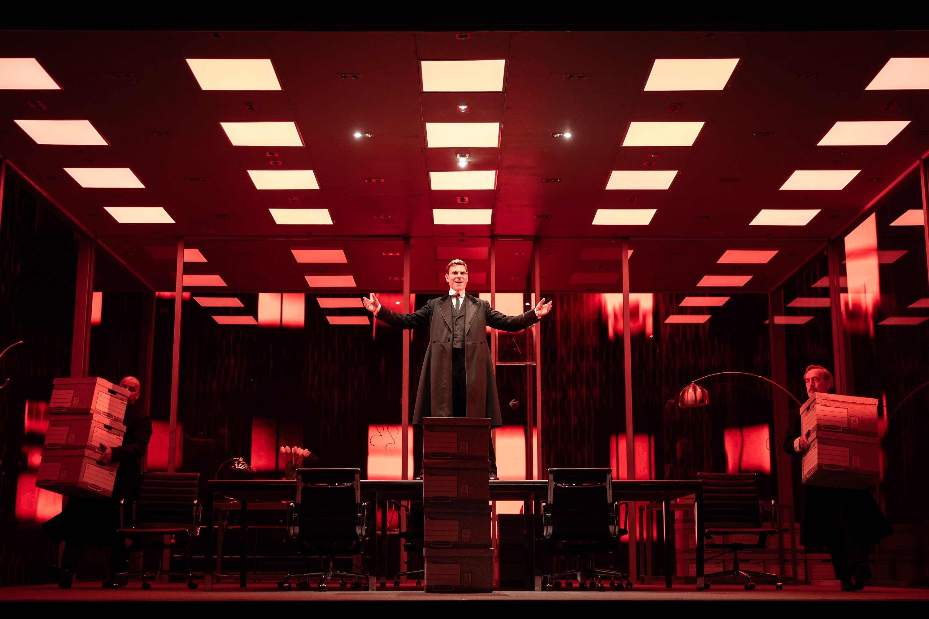Sam Mendes's production of The Lehman Trilogy, featuring set design by ...