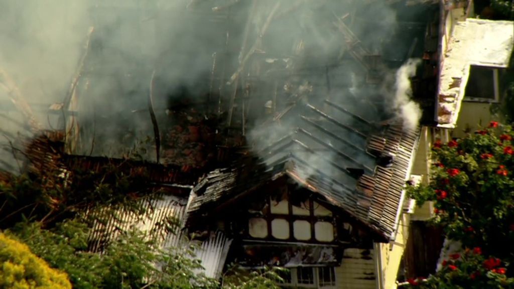 Neighbouring houses catch fire in Brisbane suburb of Hamilton days ...