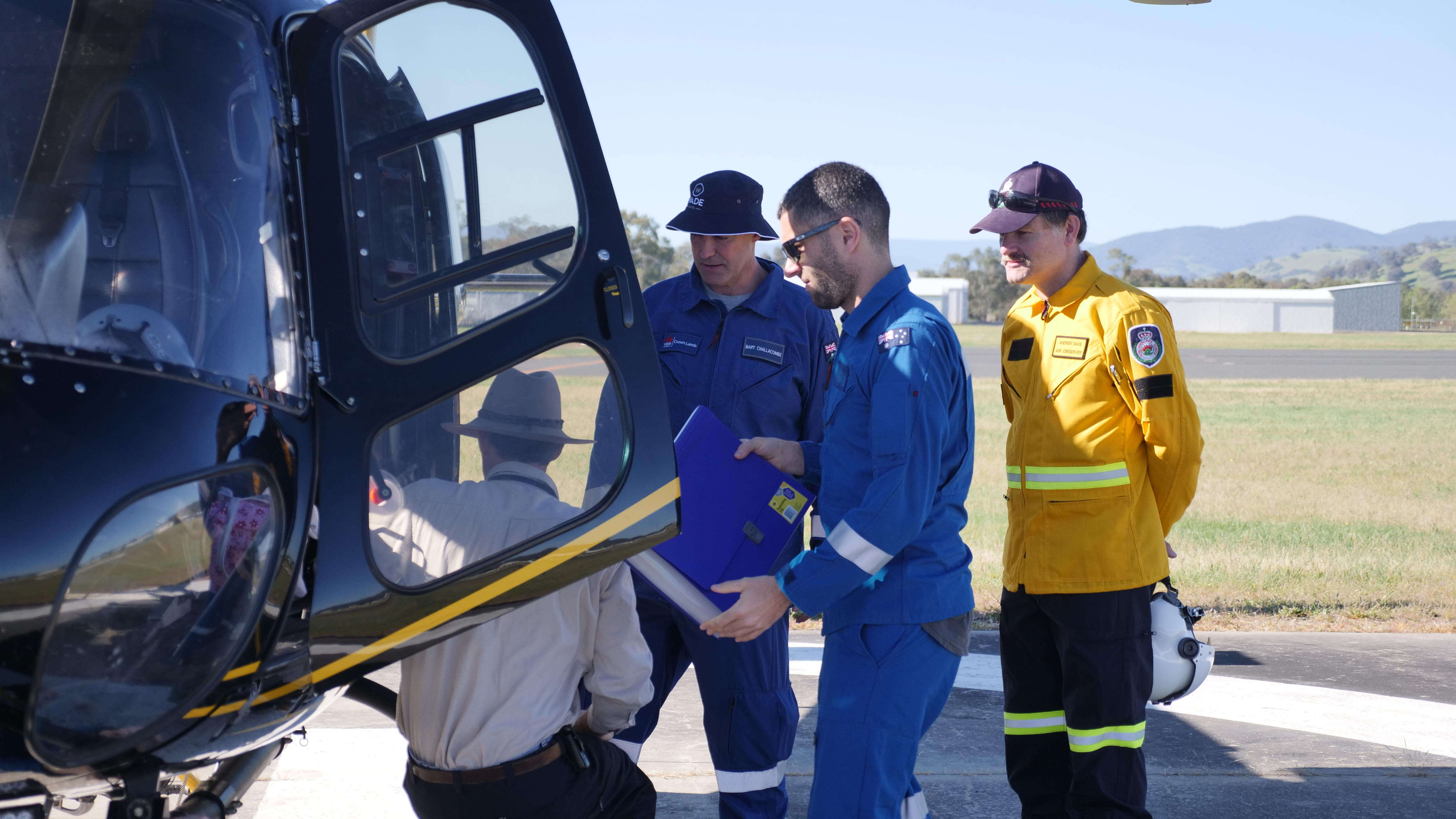Meet the crew clearing paths for firefighters ahead of bushfire season ...