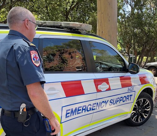 Distracted drivers delaying ambulances from reaching emergencies ...