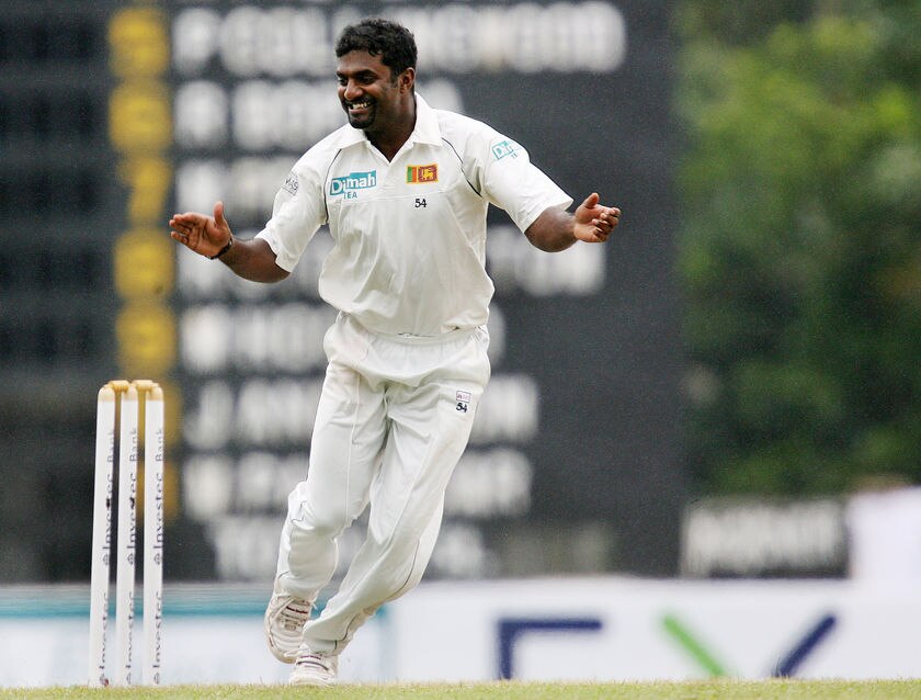 Muralidaran breaks Warne's Test record - ABC News