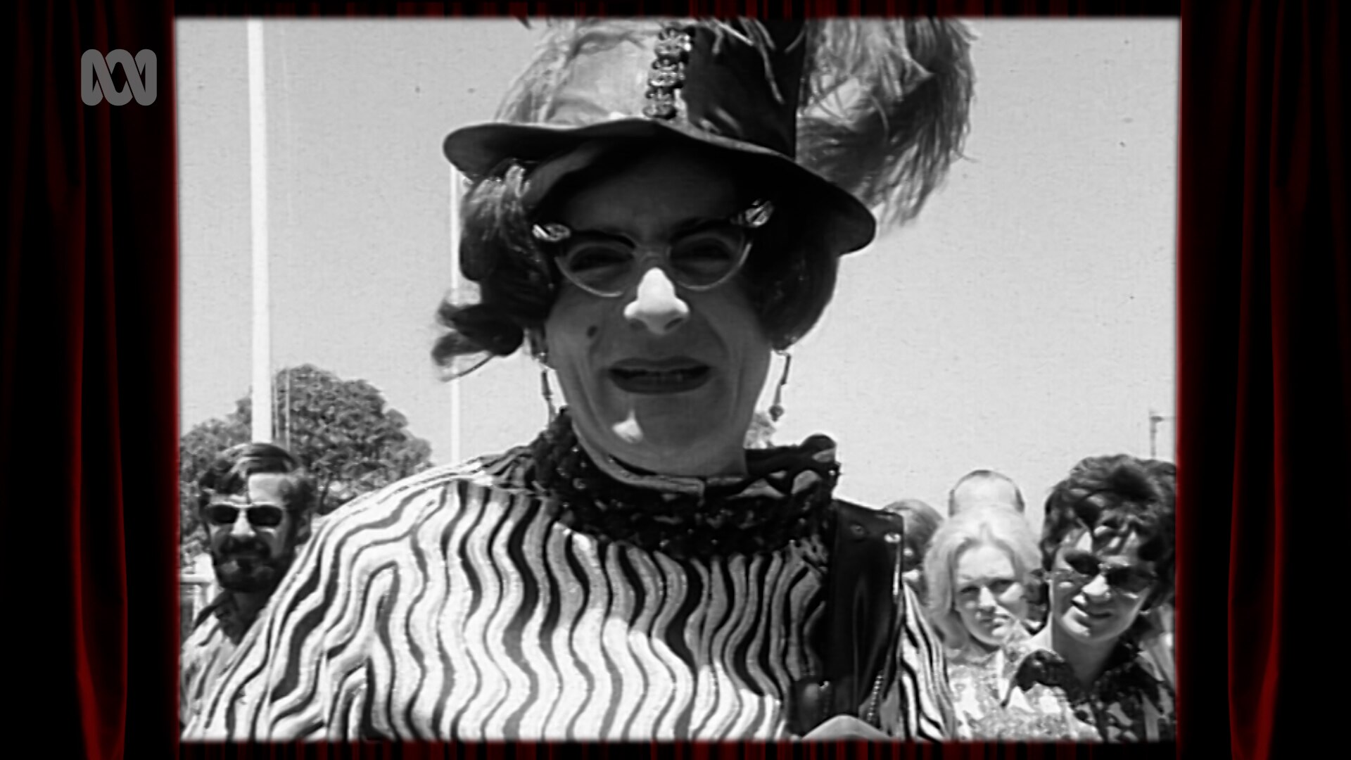 Barry Humphries on the changes to Edna Everage's character - ABC News