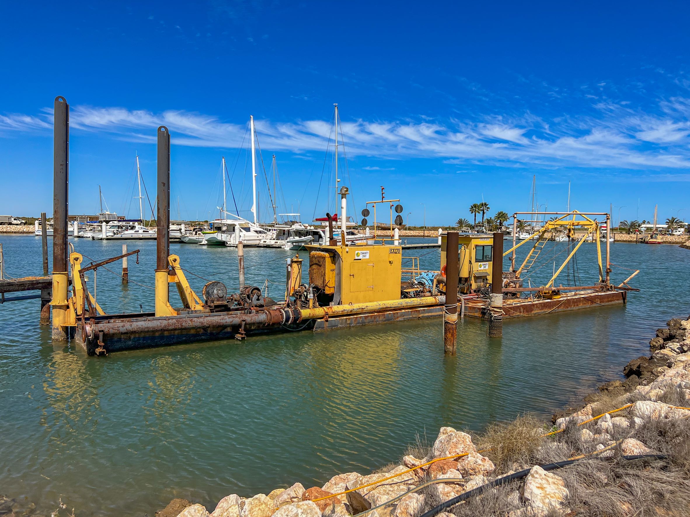 Carnarvon yacht club closed to boats with Fascine too shallow for ...