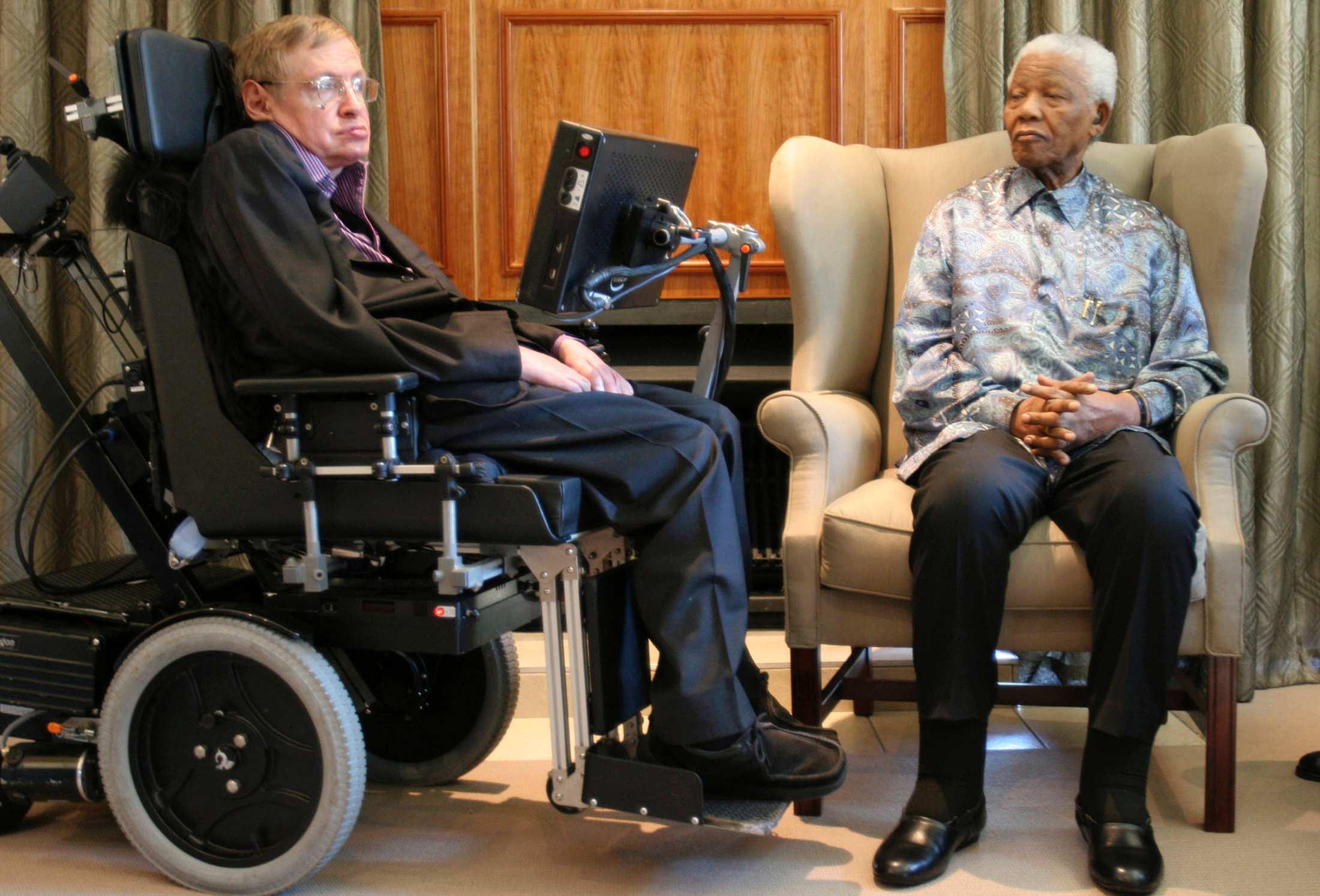Stephen Hawking's extraordinary life in pictures - ABC News
