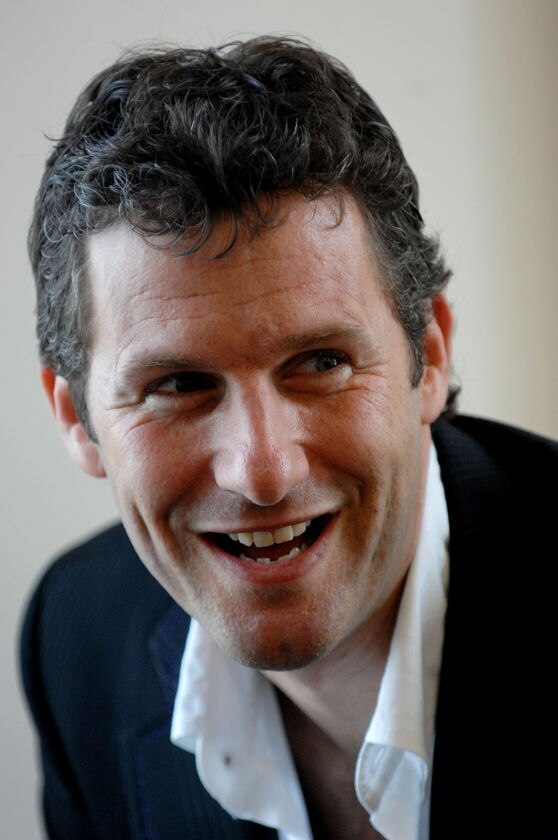 Adam Hills taking a break from ABC TV - ABC News