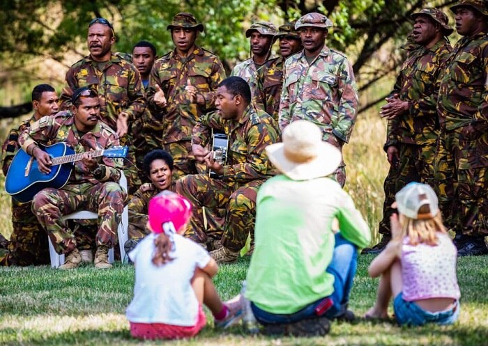 PNGDF wok yet long helpim ol turangu blong bus paia hevi long Australia ...