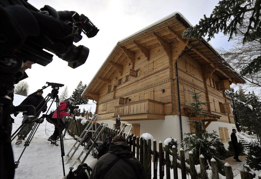 Polanski under swanky house arrest - ABC News