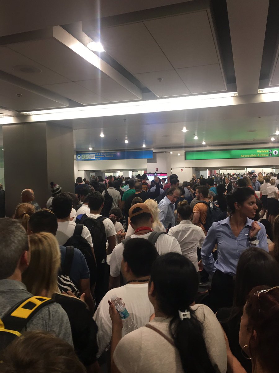 US Customs system crashes, thousands of passengers stuck in queues ...