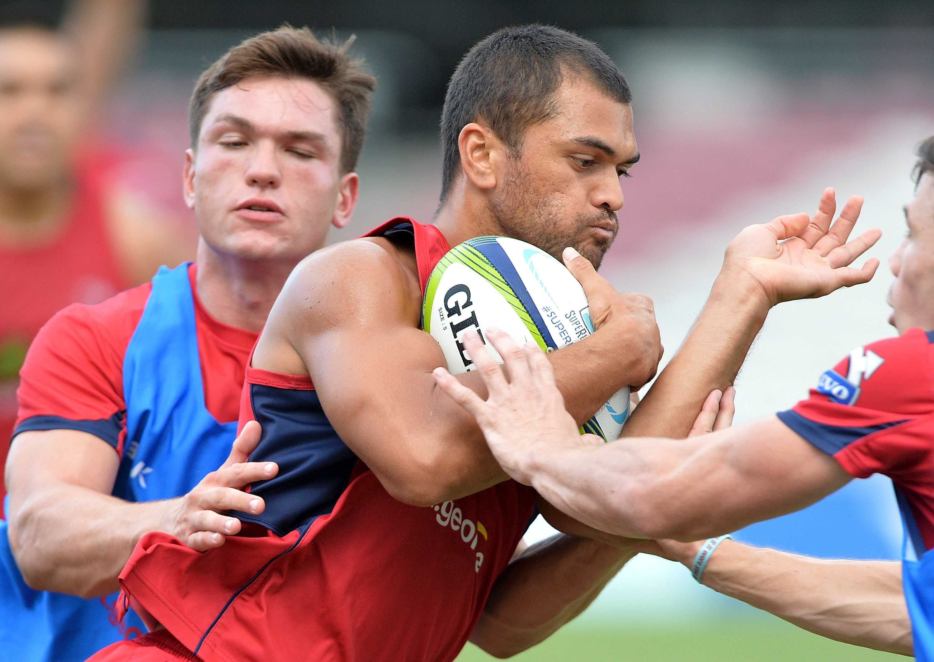 Karmichael Hunt to start at fly half for Queensland Reds in Super Rugby ...