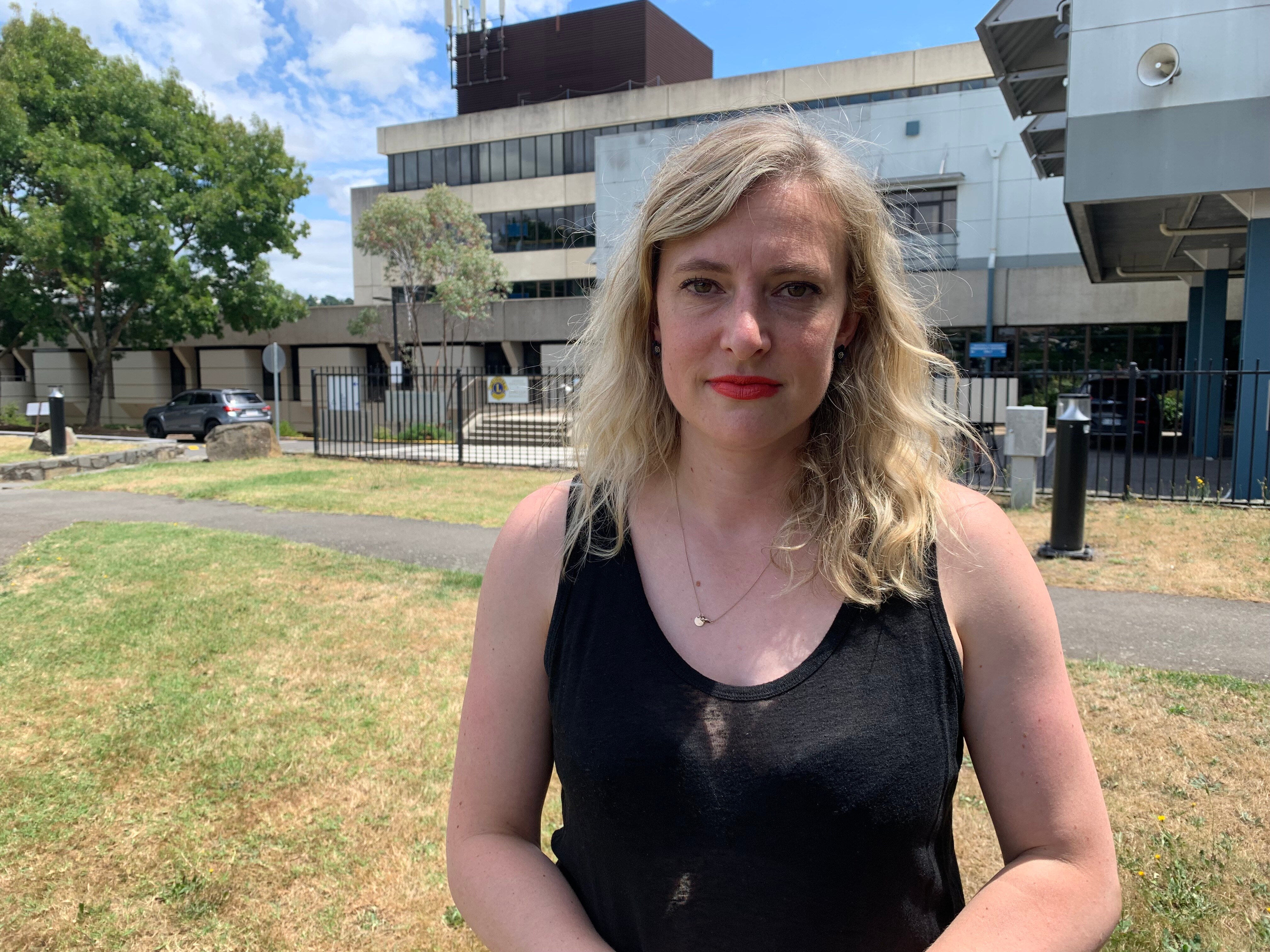 One person in ICU as Tasmania records 1,139 new COVID cases - ABC News