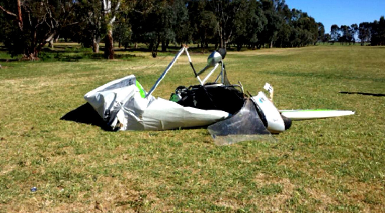 Powered hang-glider pilot escapes serious injury after crash in SA's ...