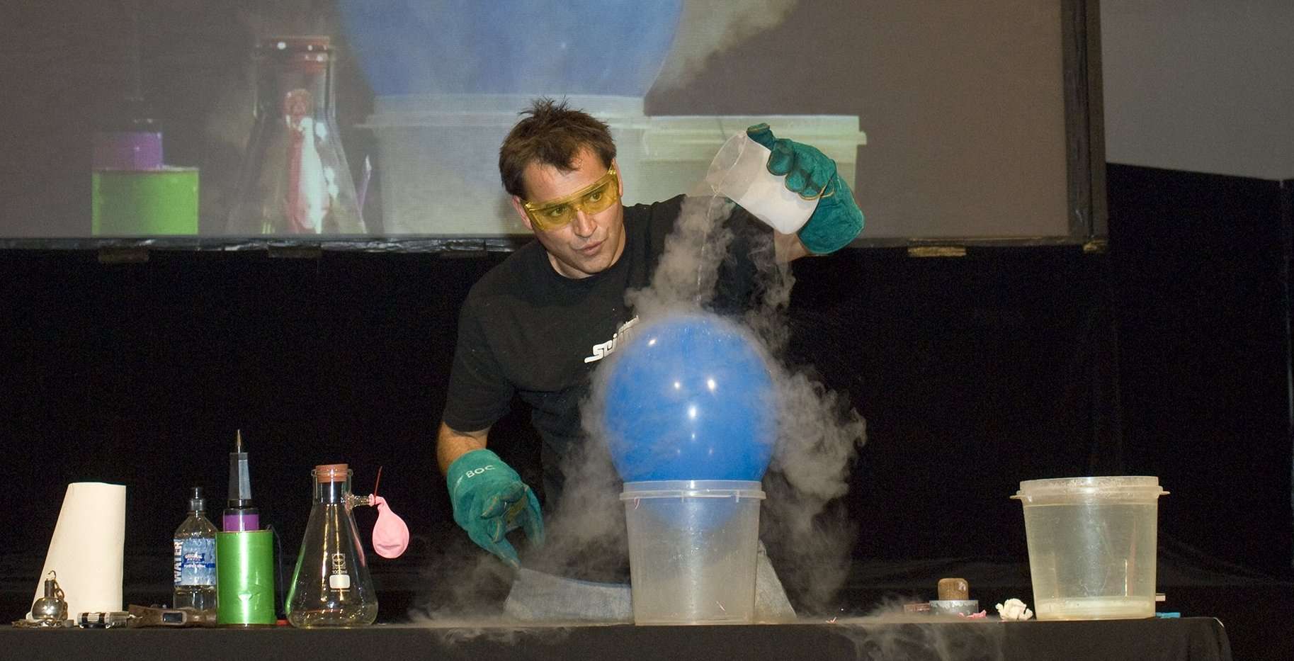 Pops, Pings and Bangs - science is cool - ABC Hobart