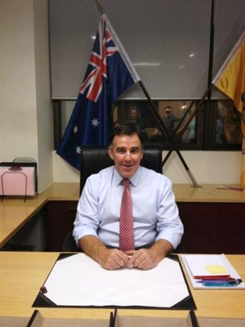 Former Mariners coach scores mayoral post - ABC News