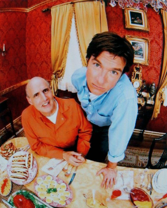 Arrested Development stars apologise for comments about alleged Jeffrey ...