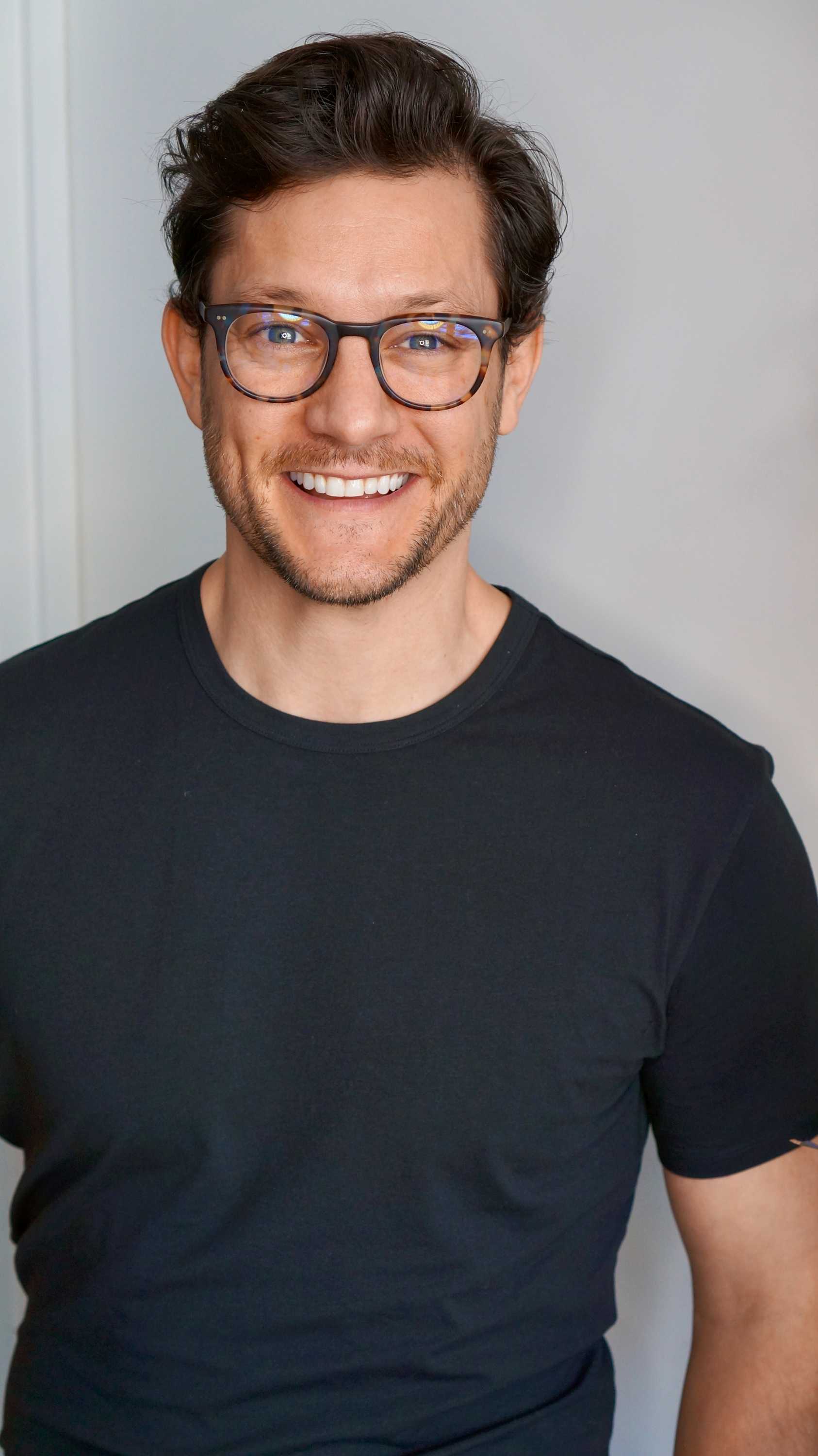 Rob Mills on Songs and Stories - ABC Melbourne